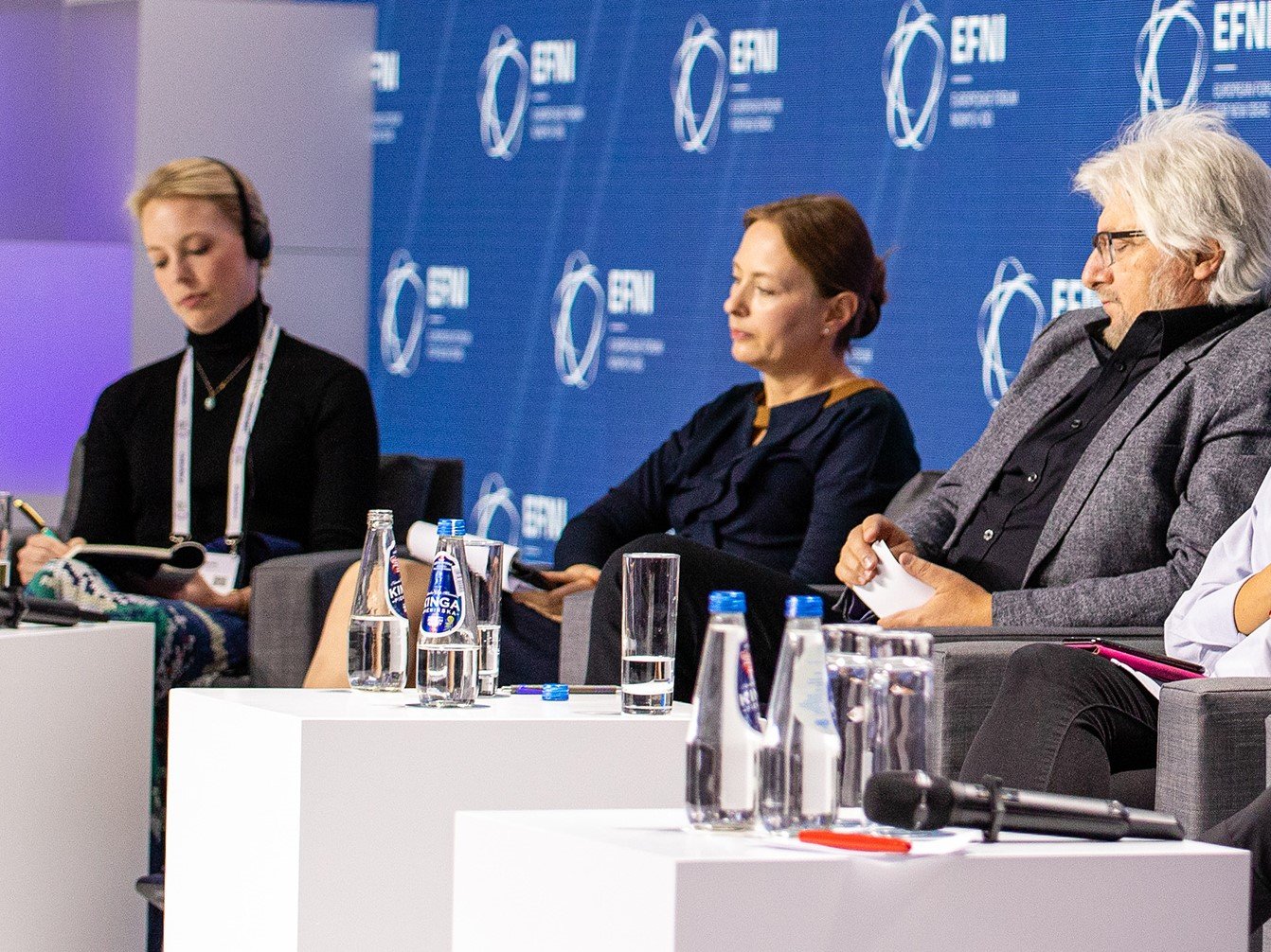 Czy rewolucja cyfrowa zabije demokrację? [EFNI] – Sztuczna Inteligencja